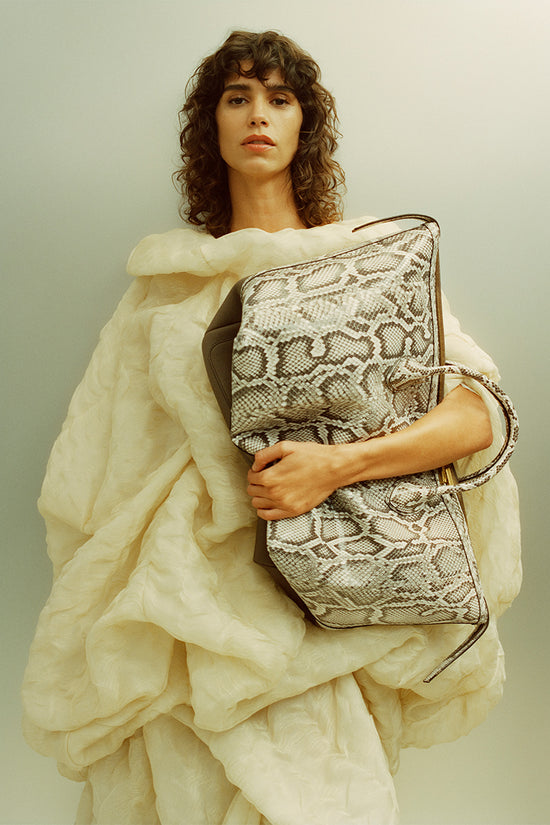 Khaite Official Website – KHAITE