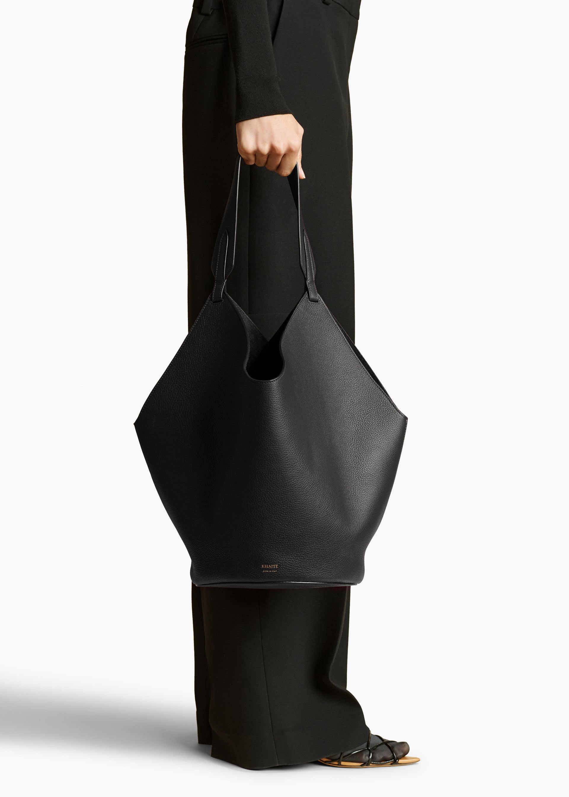 Medium Lotus Tote in Black Pebbled Leather – KHAITE